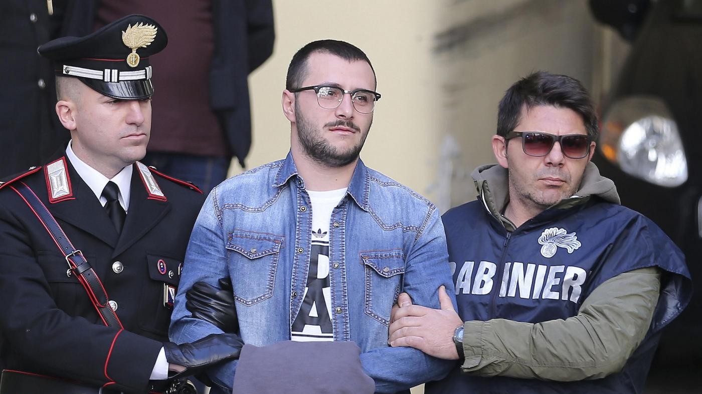 FOTO Arrestato Walter Mallo, boss emergente della camorra napoletana ...