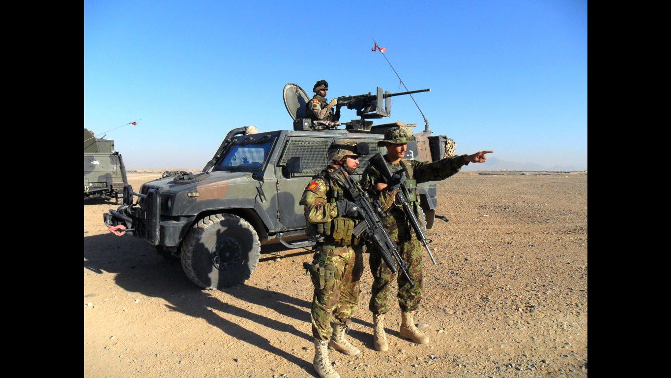 Militare italiano ferito in Afghanistan - LaPresse Militare italiano ferito in Afghanistan - LaPresse