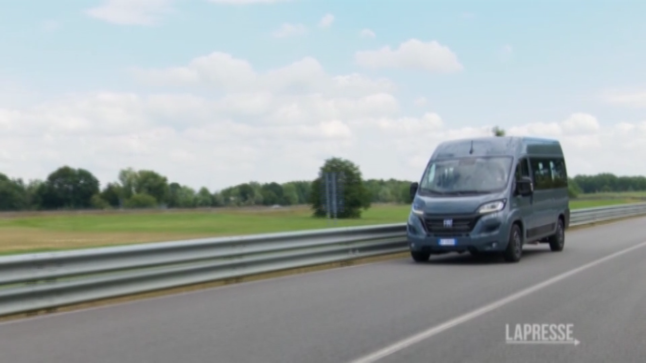 Stellantis, Fiat Professional presenta il nuovo Ducato 2021