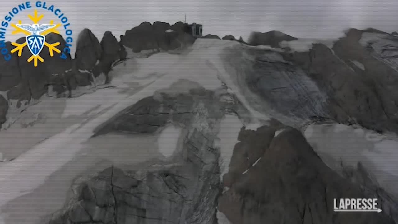 Marmolada, il video del ghiacciaio il giorno prima del crollo - LaPresse