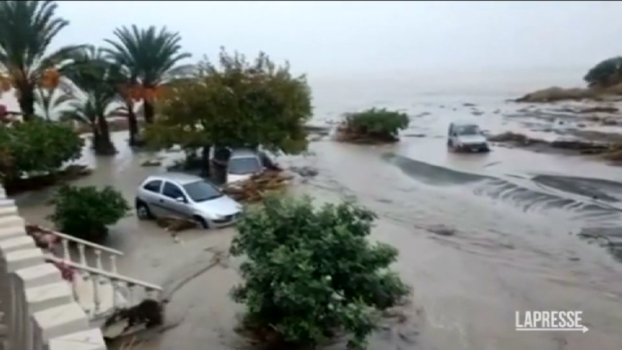 Alluvione a Creta, l'isola greca invasa dall'acqua - LaPresse