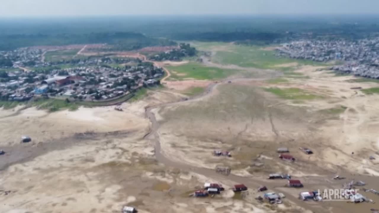 Brasile, è allarme siccità in Amazzonia Brasile, è allarme siccità in Amazzonia