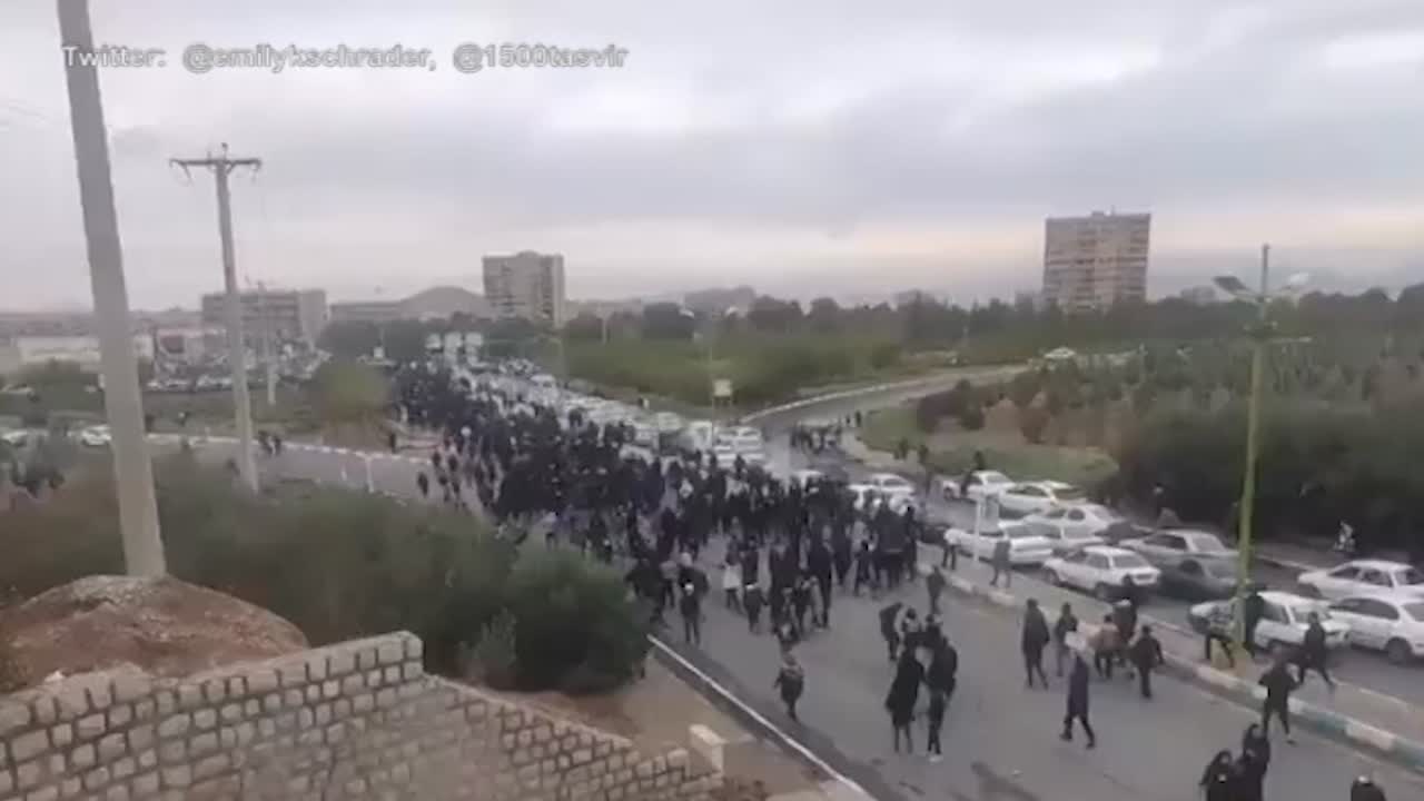 Iran, proteste 40 giorni dopo l'uccisione di Hadis Najafi - LaPresse