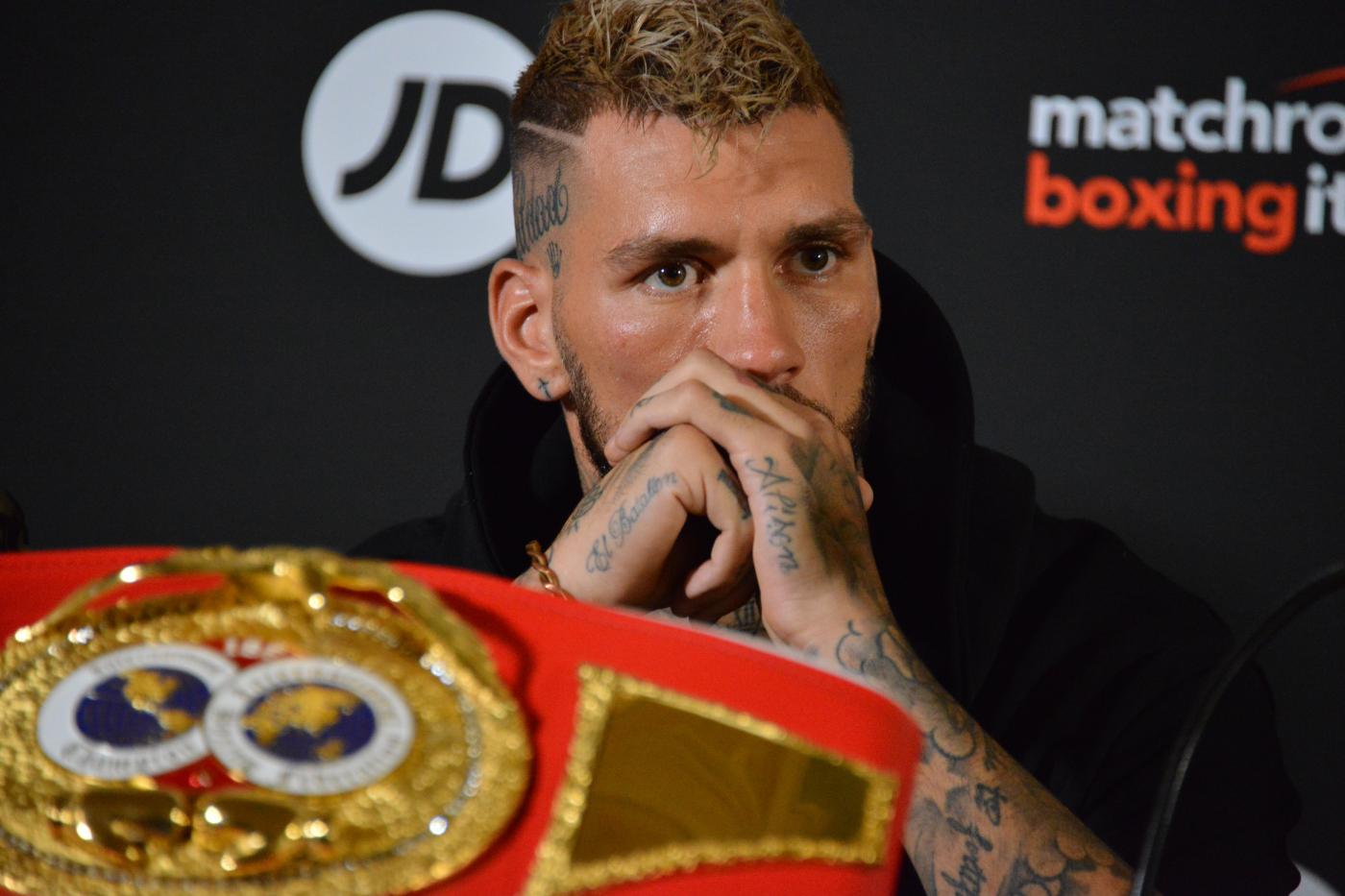 Boxe, Scardina stabile ma ogni giorno piccoli miglioramenti - LaPresse