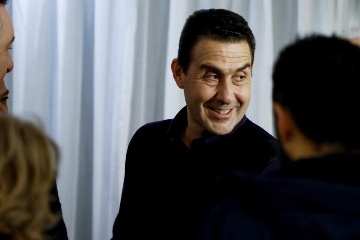 Roberto Vannacci entra ufficialmente nel gruppo dell'ultradestra ENS