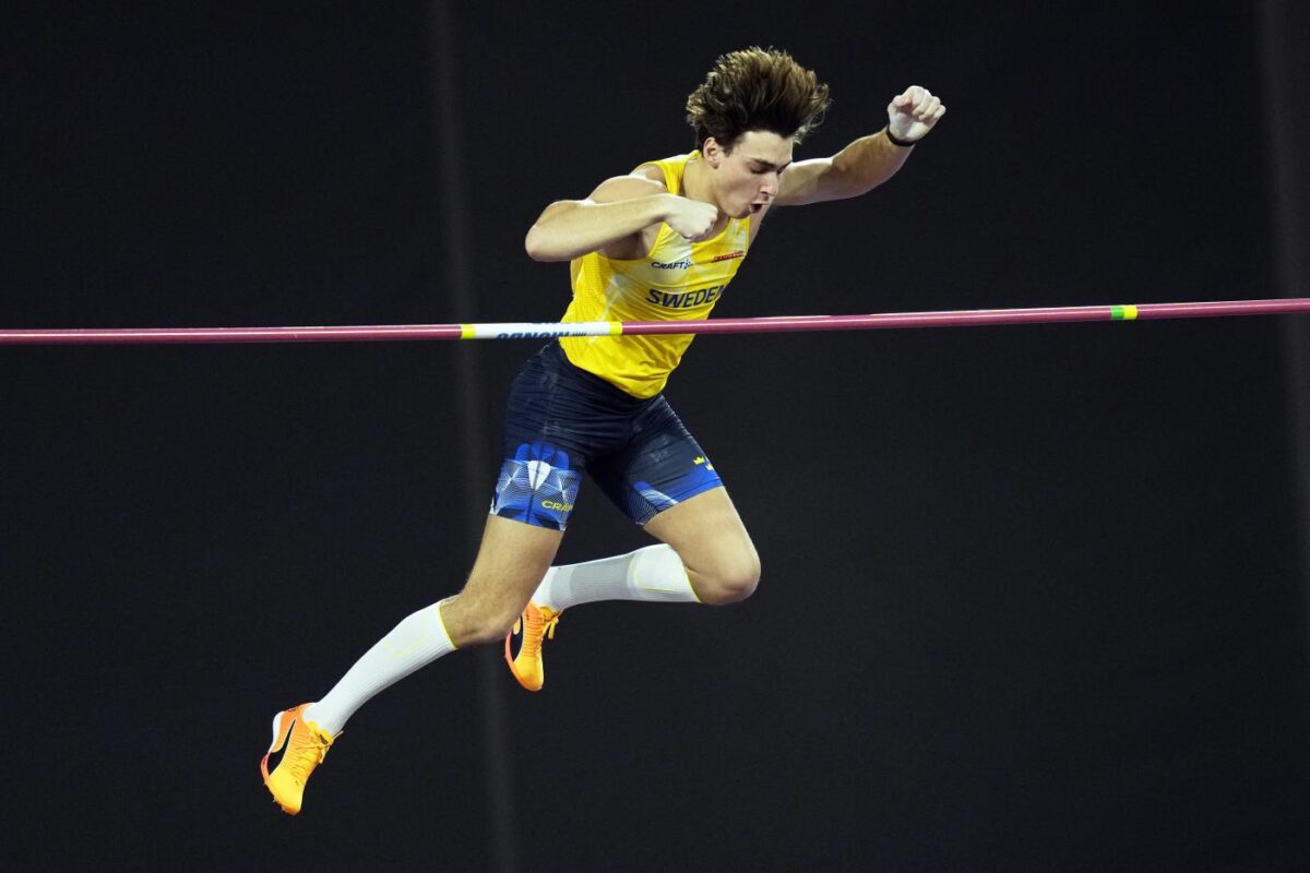 Salto con l'asta, nuovo record del mondo di Duplantis: 6,24 metri ...