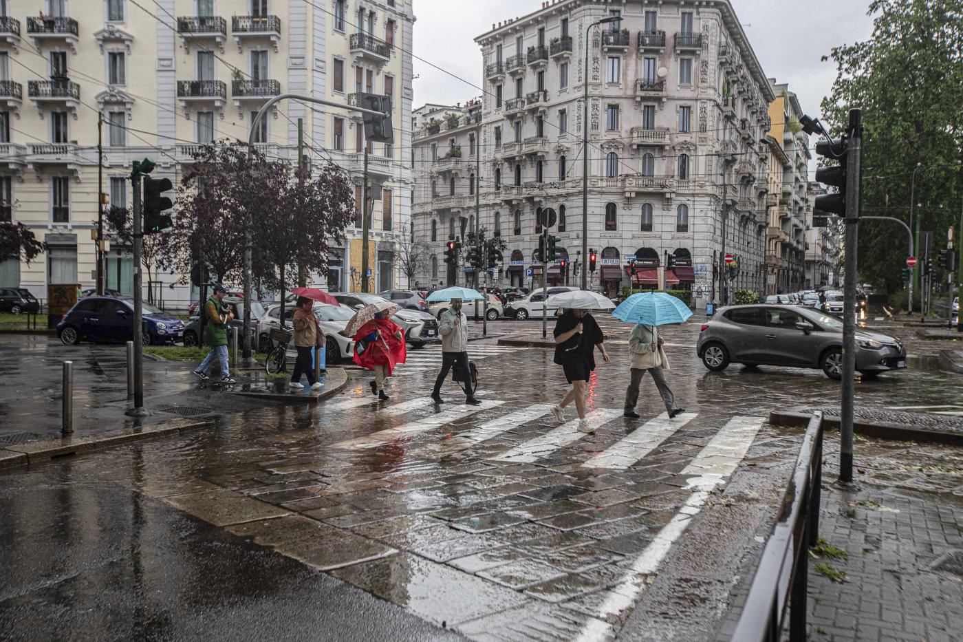 Milano, allerta arancione per temporali - LaPresse