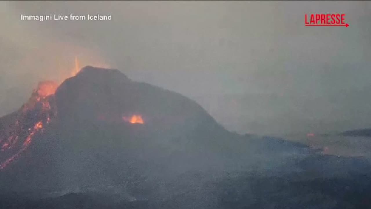 VIDEO Islanda, nuova eruzione del vulcano nella penisola di Reykjanes ...
