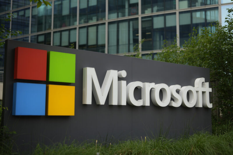 Microsoft investe 4,3 miliardi in italia per Ai e cloud - LaPresse