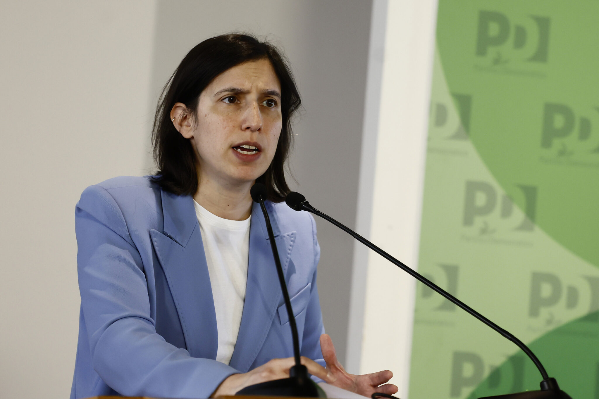 Garante Privacy, Schlein: "Quadro desolante, si dimetta l'intero ...