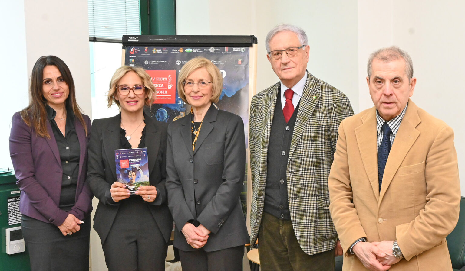 Marche, presentata l'edizione 2025 della festa di scienza e filosofia in tandem con l'Umbria ...