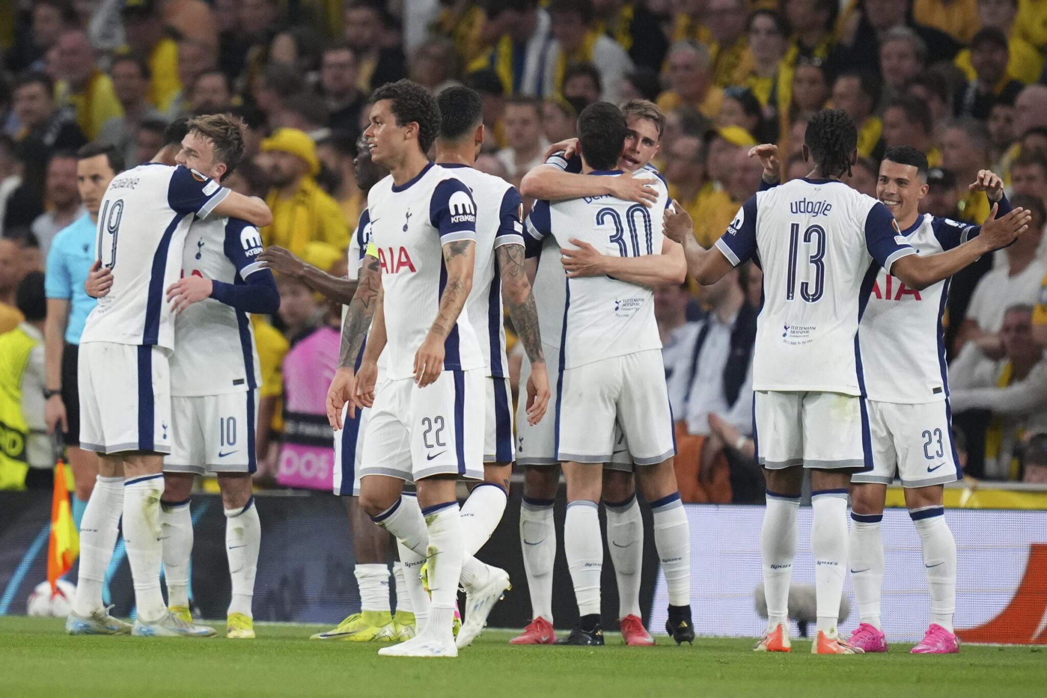 Coppe europee, 6 squadre inglesi in Champions League l'anno prossimo ...