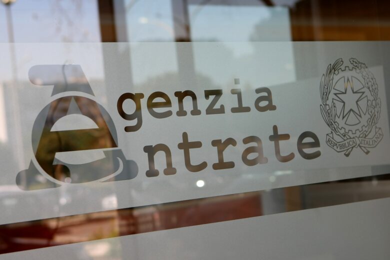 Agenzia delle Entrate, bando per 2.700 posti: requisiti e scadenza ...