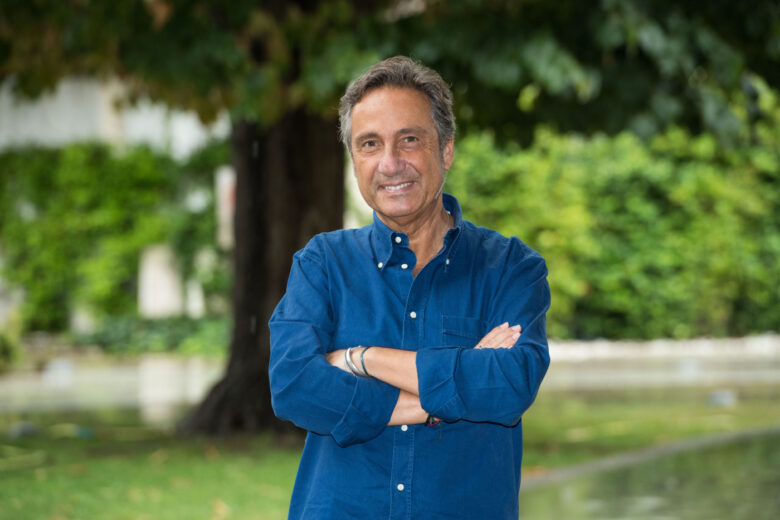 Mario Tozzi: "In Grecia spiagge libere e pulite, in Italia una vergogna ...