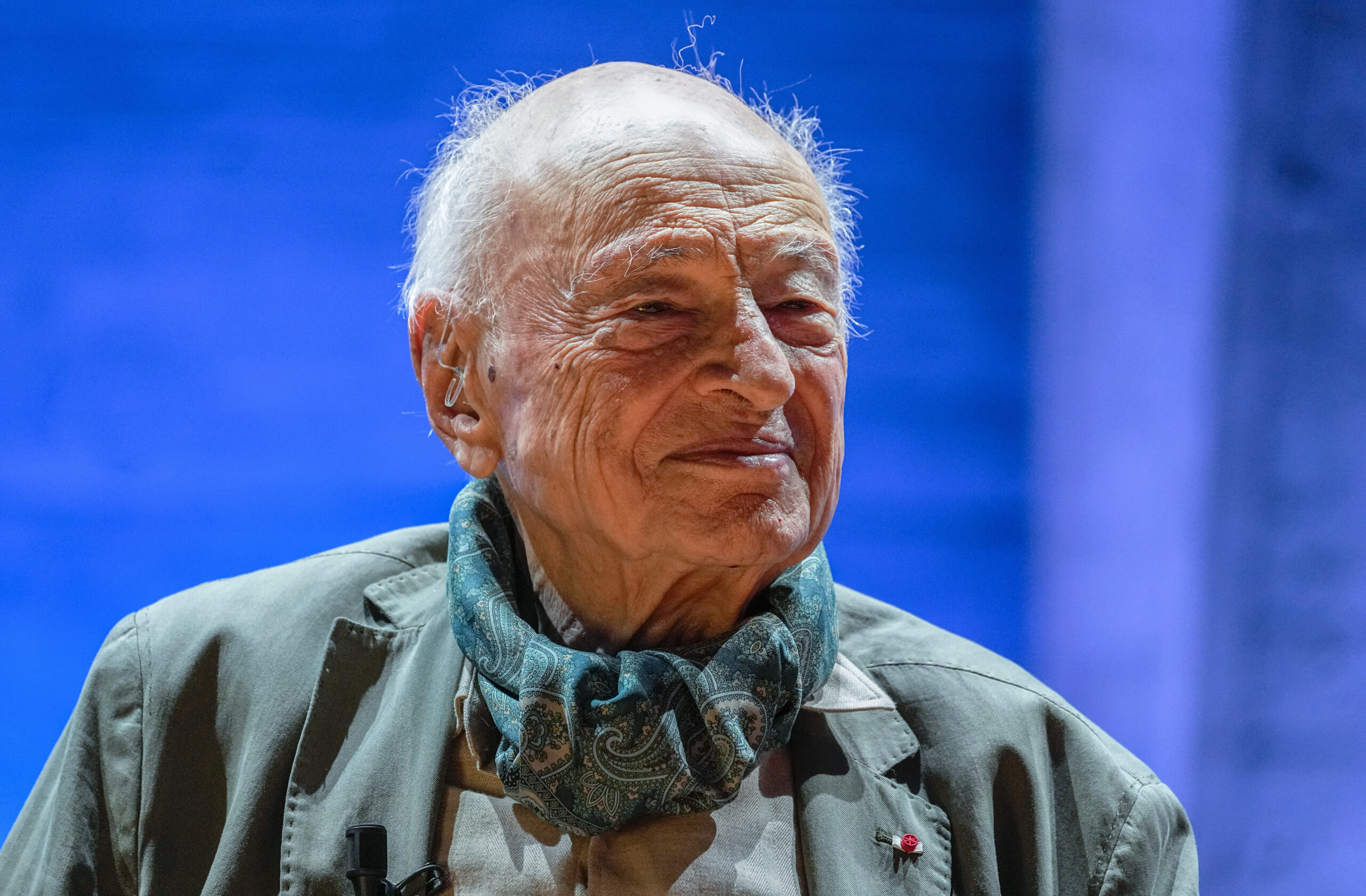 Edgar Morin, è morto a 104 anni il sociologo e filosofo francese - LaPresse